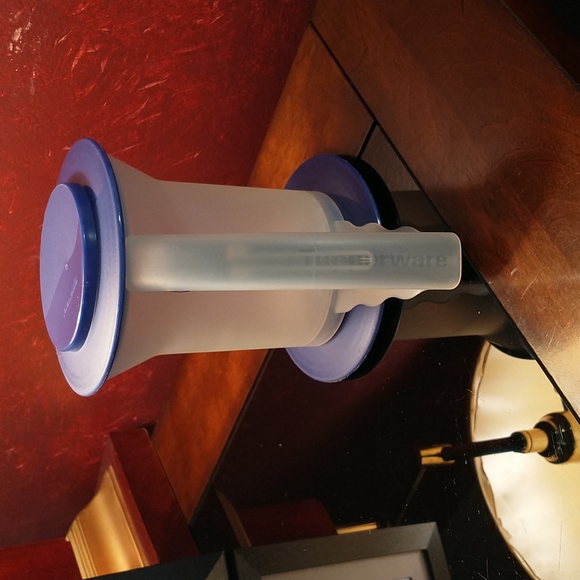 Tupperware | Kitchen | Tupperware Sift N Style Store Flour Sifter ...